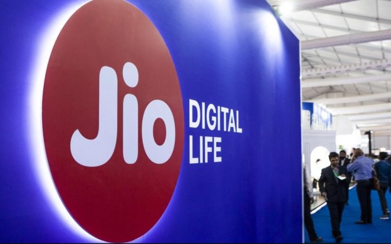 Jio SIM Card for Tourists: Best Prepaid Plans & Where to Buy 2025